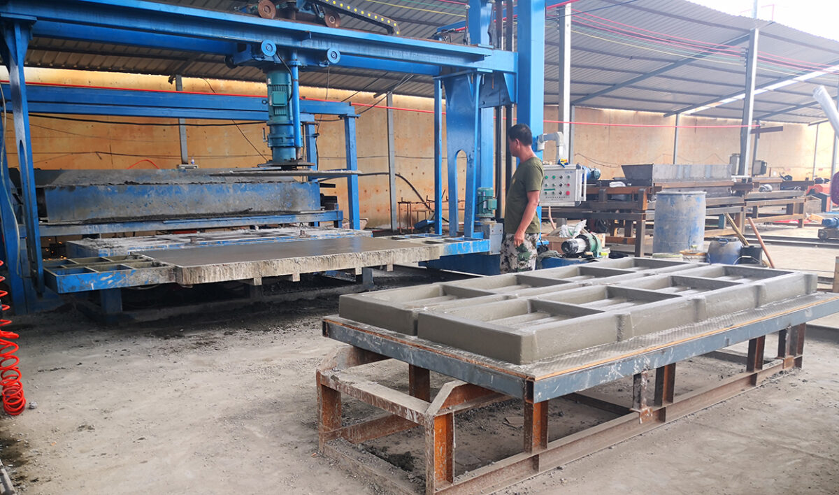 Precast Concrete Slat Making Machine, Swine Slat Machine